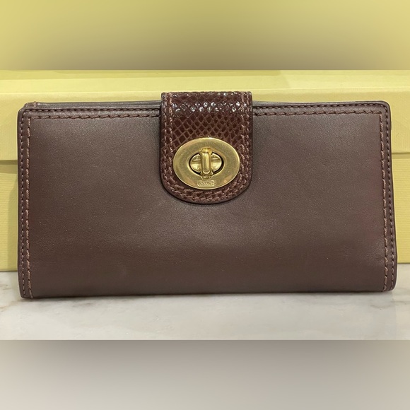 Coach | Bags | Coach Turn Lock Leather Wallet | Poshmark
